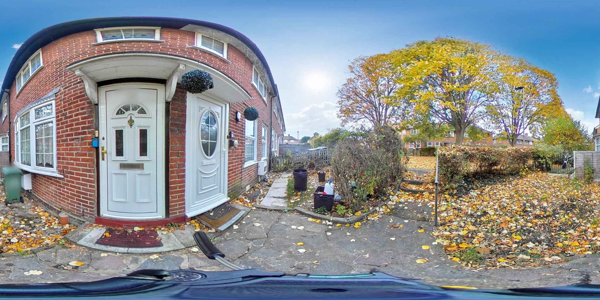 360 Tour of 19 Escott Gardens